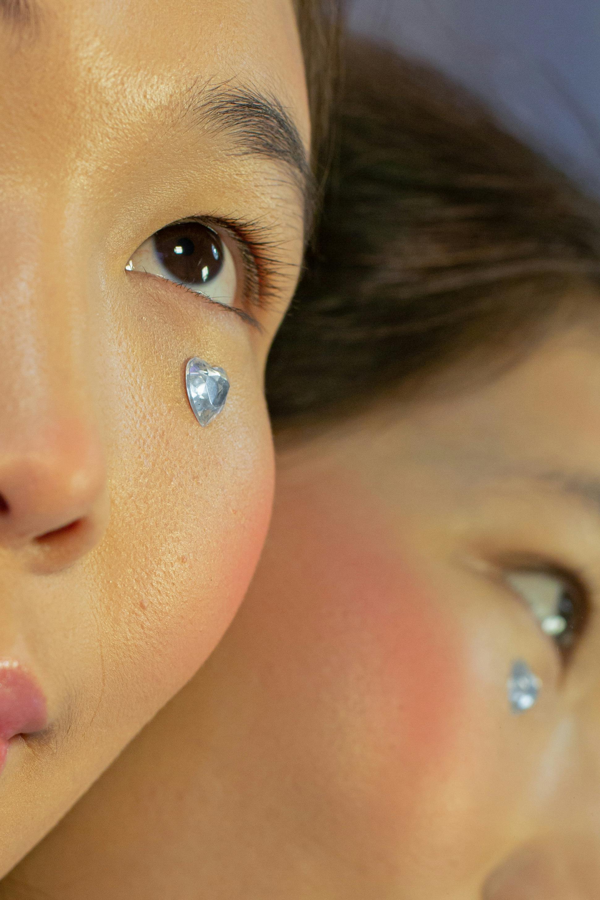 Blurred Makeup: 💄 The Viral Spring Makeup Trend Everyone Is Low-Key ...